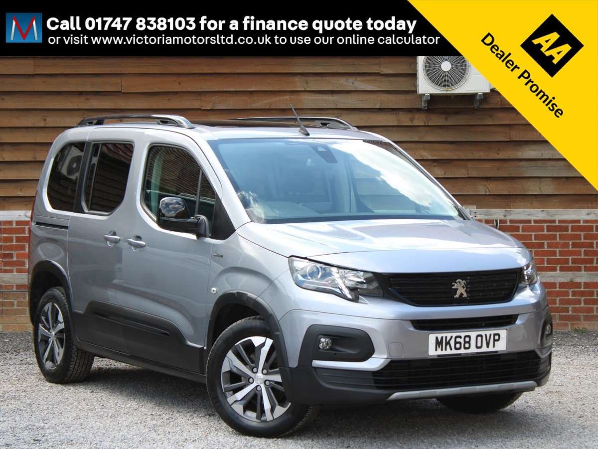 Best Small MPVs 2024 | heycar UK