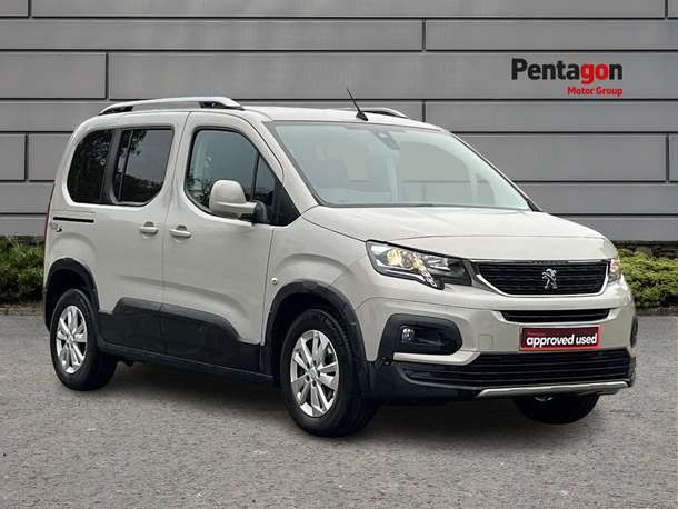 Best Small MPVs 2024 | heycar UK