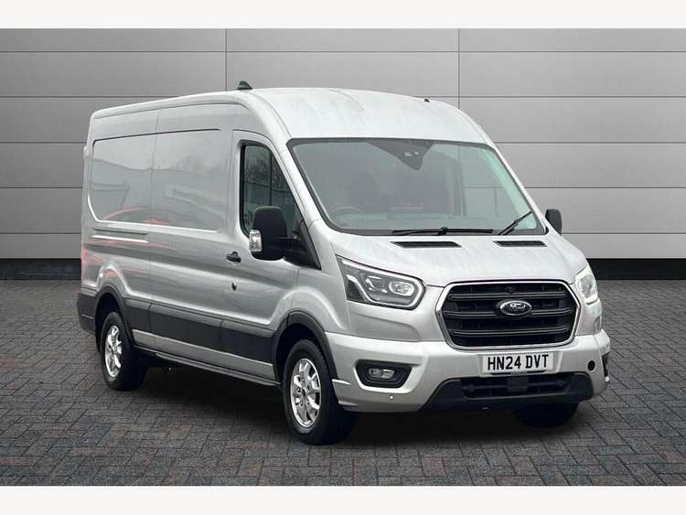 Group 1 Ford Farnborough CV. Car Dealership, Farnborough | RAC Cars