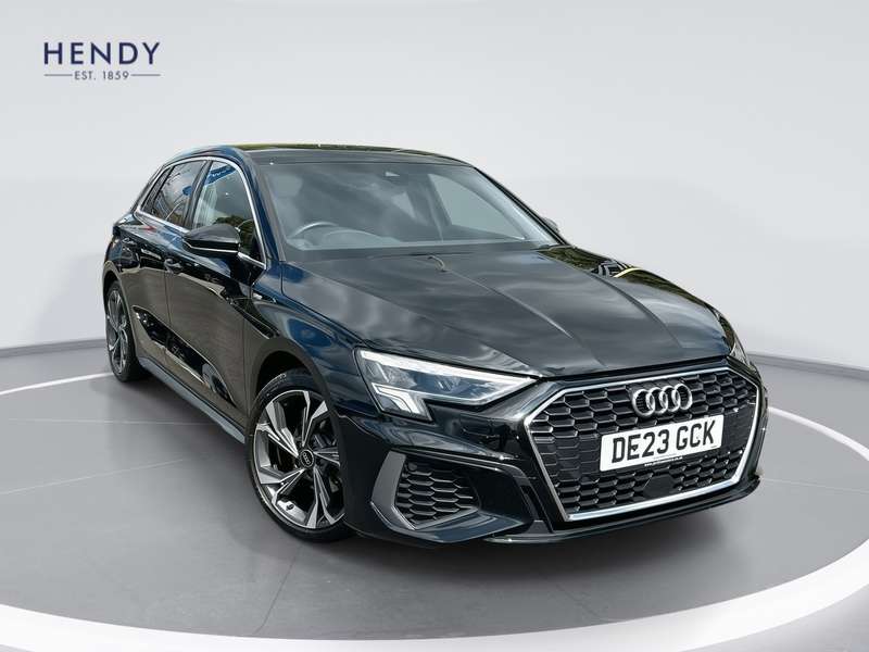 Hendy Renault Southampton. Quality Car Dealership in Eastleigh | heycar UK