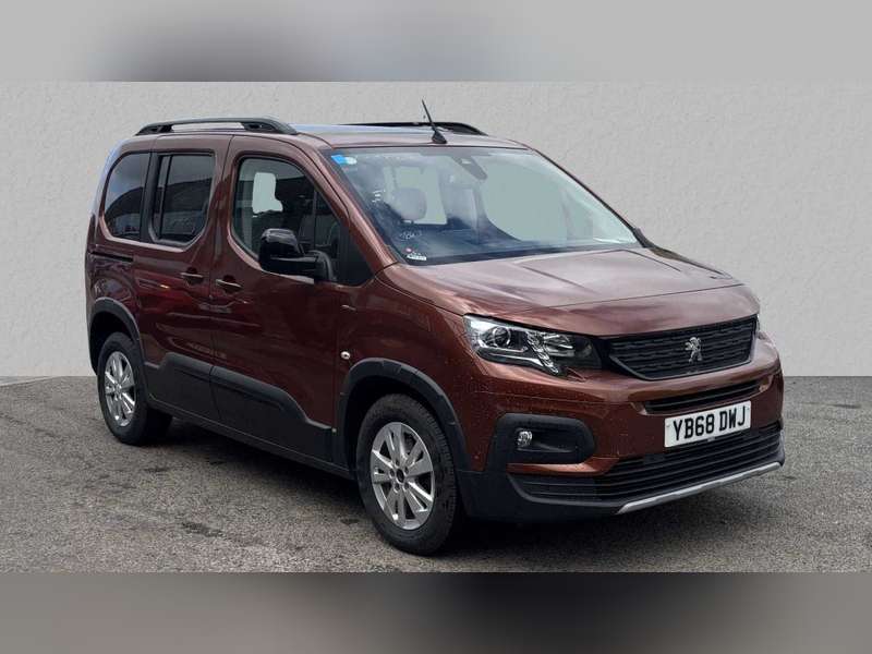 Best small MPVs in 2025 | heycar UK